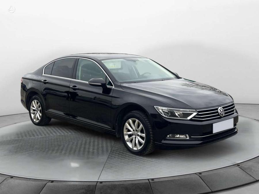 Melns Volkswagen Passat 2018 Klaipėda, ar dzinēja tilpumu 1.97 L un nobraukumu 98 tūkst. km par 14800 €, foto 1 vietnē AUTOMOTO.COM.LV