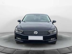 Melns Volkswagen Passat 2018 Klaipėda, ar dzinēja tilpumu 1.97 L un nobraukumu 98 tūkst. km par 14800 €, foto 3 vietnē AUTOMOTO.COM.LV
