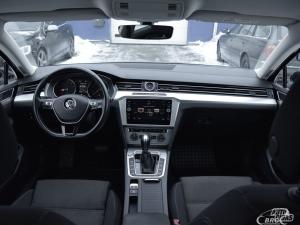 Black Volkswagen Passat 2019 in Riga, with an engine capacity of 1.50 L and mileage of 142 thousand km for 11500 €, photo 16 on AUTOMOTO.COM.LV