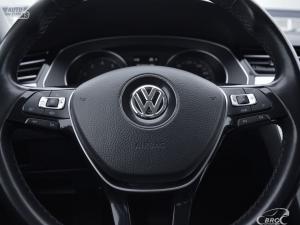 Black Volkswagen Passat 2019 in Riga, with an engine capacity of 1.50 L and mileage of 142 thousand km for 11500 €, photo 17 on AUTOMOTO.COM.LV