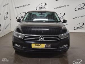 Black Volkswagen Passat 2019 in Riga, with an engine capacity of 1.50 L and mileage of 142 thousand km for 11500 €, photo 21 on AUTOMOTO.COM.LV