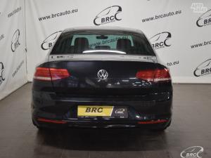Black Volkswagen Passat 2019 in Riga, with an engine capacity of 1.50 L and mileage of 142 thousand km for 11500 €, photo 22 on AUTOMOTO.COM.LV