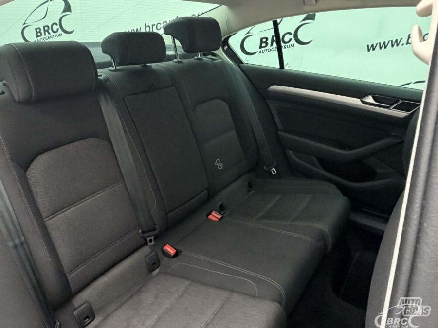 Черный Фольксваген Пассат 2019 в Авиженяй, объемом двигателя 1.50 л и пробегом 123 тыс. км за 14900 €, фото 12 на AUTOMOTO.COM.LV