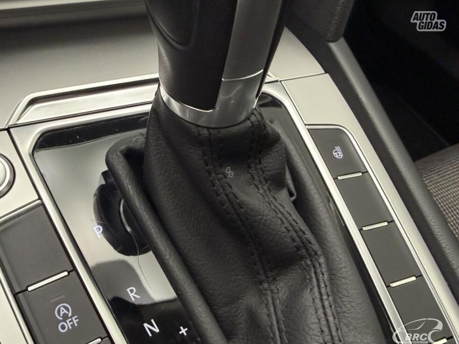 Черный Фольксваген Пассат 2019 в Авиженяй, объемом двигателя 1.50 л и пробегом 123 тыс. км за 14900 €, фото 33 на AUTOMOTO.COM.LV