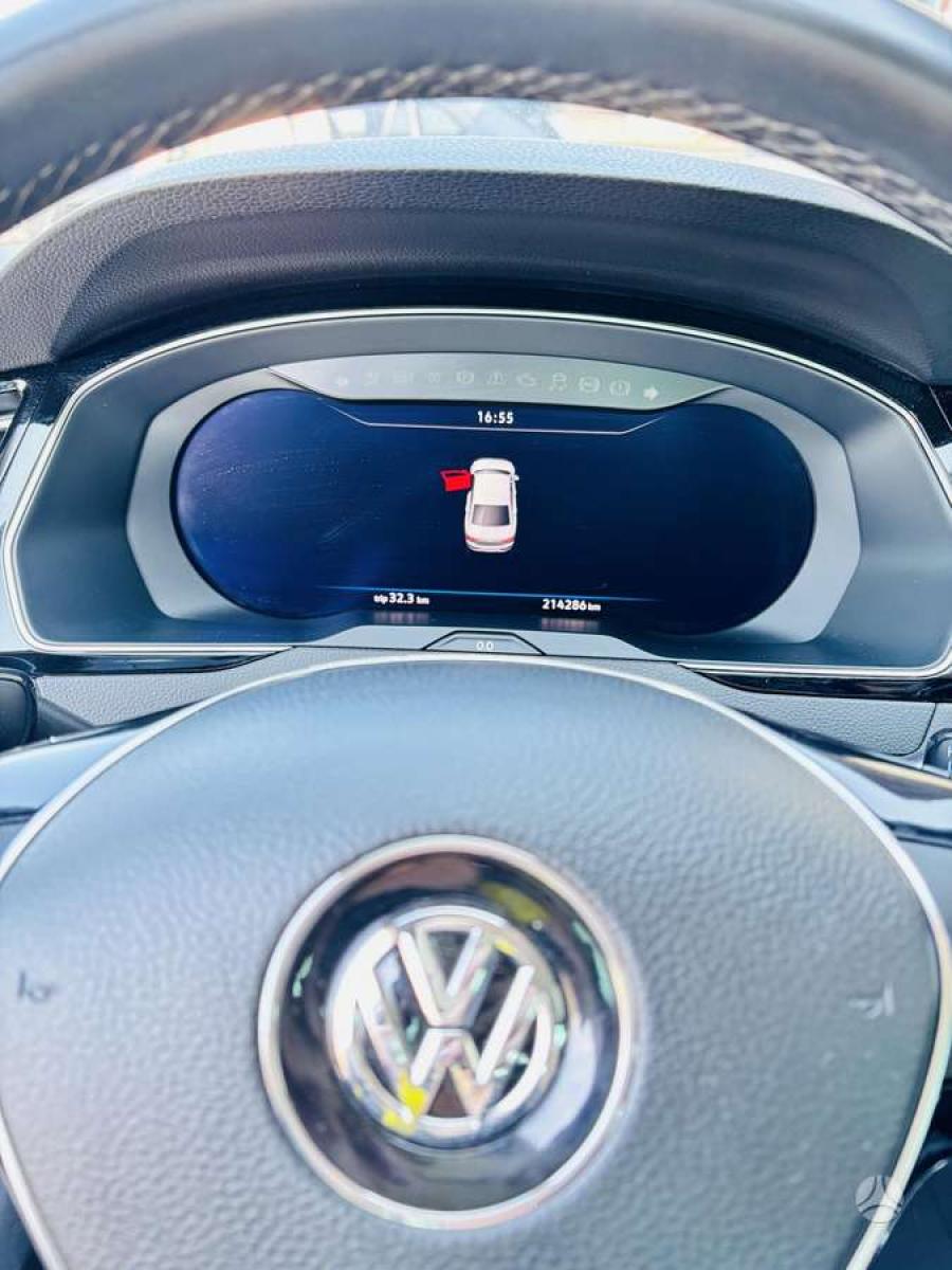 Black Volkswagen Passat 2019 in Klaipeda, with an engine capacity of 1.50 L and mileage of 214 thousand km for 14900 €, photo 10 on AUTOMOTO.COM.LV
