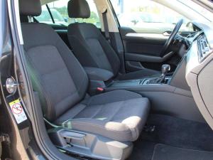 Black Volkswagen Passat 2019 in Vilnius, with an engine capacity of 1.50 L and mileage of 163 thousand km for 13250 €, photo 15 on AUTOMOTO.COM.LV