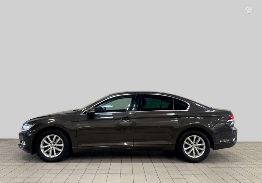 Melns Volkswagen Passat 2019 Kauņa, ar dzinēja tilpumu 1.39 L un nobraukumu 75 tūkst. km par 14900 €, foto 3 vietnē AUTOMOTO.COM.LV