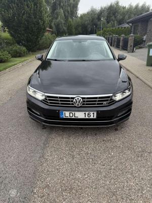 Black Volkswagen Passat 2019 in Kaunas, with an engine capacity of 1.97 L and mileage of 250 thousand km for 13200 €, photo 3 on AUTOMOTO.COM.LV