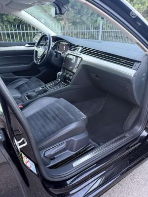 Black Volkswagen Passat 2019 in Kaunas, with an engine capacity of 1.97 L and mileage of 250 thousand km for 13200 €, photo 8 on AUTOMOTO.COM.LV