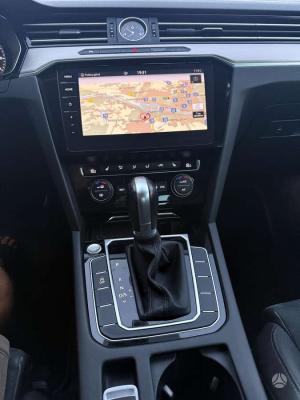 Black Volkswagen Passat 2019 in Kaunas, with an engine capacity of 1.97 L and mileage of 250 thousand km for 13200 €, photo 16 on AUTOMOTO.COM.LV
