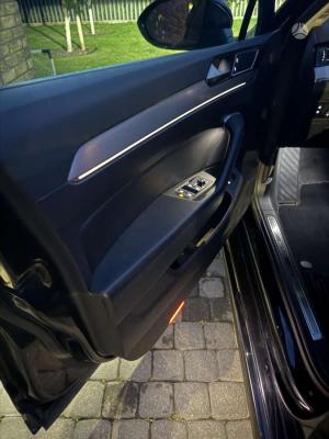Black Volkswagen Passat 2019 in Kaunas, with an engine capacity of 1.97 L and mileage of 250 thousand km for 13200 €, photo 19 on AUTOMOTO.COM.LV