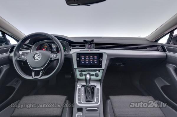Black Volkswagen Passat 2019 in Tallinn, with an engine capacity of 1.50 L and mileage of 99 thousand km for 16200 €, photo 11 on AUTOMOTO.COM.LV