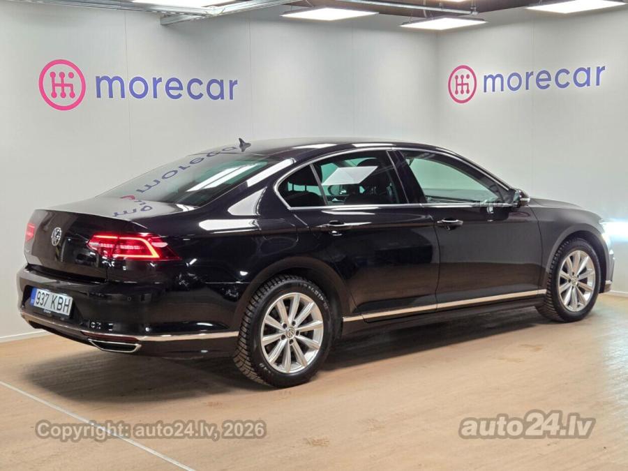 Black Volkswagen Passat 2020 in Tallinn, with an engine capacity of 1.50 L and mileage of 100 thousand km for 16900 €, photo 4 on AUTOMOTO.COM.LV