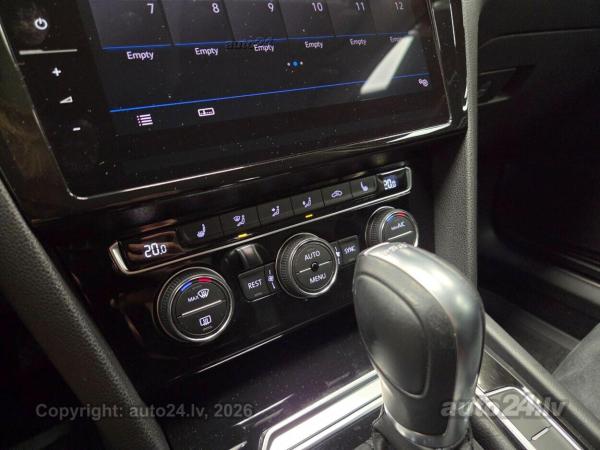 Melns Volkswagen Passat 2020 Tallina, ar dzinēja tilpumu 1.50 L un nobraukumu 100 tūkst. km par 16900 €, foto 11 vietnē AUTOMOTO.COM.LV