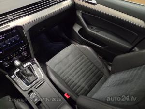 Black Volkswagen Passat 2020 in Tallinn, with an engine capacity of 1.50 L and mileage of 100 thousand km for 16900 €, photo 16 on AUTOMOTO.COM.LV