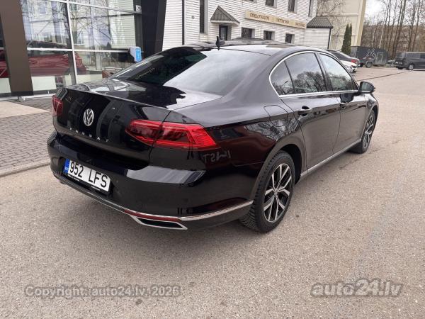 Black Volkswagen Passat 2020 in Tartu, with an engine capacity of 1.50 L and mileage of 130 thousand km for 18500 €, photo 3 on AUTOMOTO.COM.LV