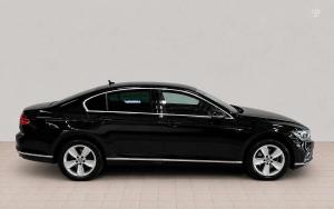 Black Volkswagen Passat 2020 in Kaunas, with an engine capacity of 1.97 L and mileage of 129 thousand km for 18900 €, photo 4 on AUTOMOTO.COM.LV