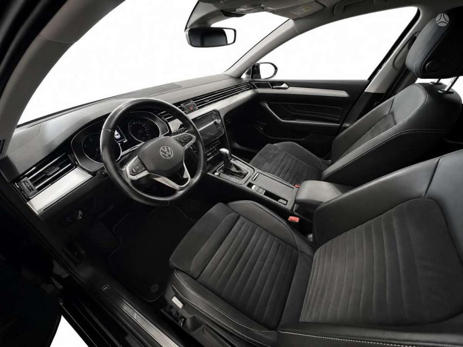 Black Volkswagen Passat 2020 in Kaunas, with an engine capacity of 1.97 L and mileage of 129 thousand km for 18900 €, photo 7 on AUTOMOTO.COM.LV