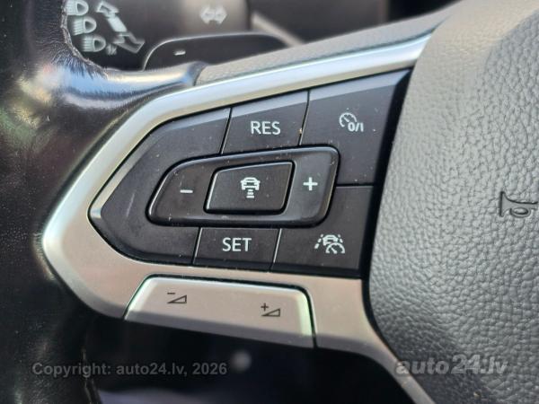 Melns Volkswagen Passat 2020 Tallina, ar dzinēja tilpumu 1.50 L un nobraukumu 127 tūkst. km par 17900 €, foto 9 vietnē AUTOMOTO.COM.LV