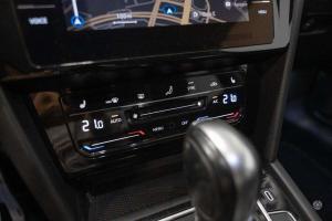 Melns Volkswagen Passat 2020 Viļņa, ar dzinēja tilpumu 1.50 L un nobraukumu 141 tūkst. km par 18600 €, foto 18 vietnē AUTOMOTO.COM.LV