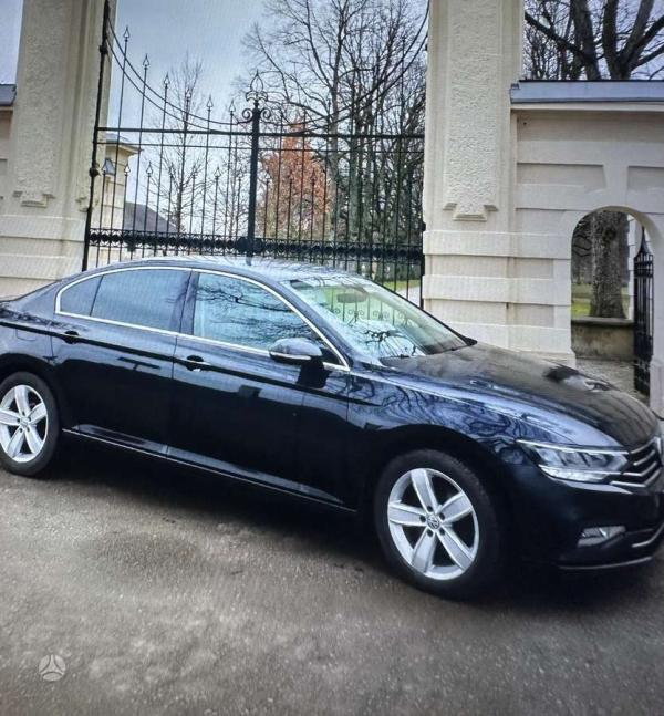 Black Volkswagen Passat 2021 in Vilnius, with an engine capacity of 1.97 L and mileage of 170 thousand km for 10900 €, photo 1 on AUTOMOTO.COM.LV