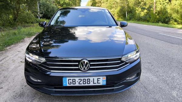 Black Volkswagen Passat 2021 in Kaunas, with an engine capacity of 1.60 L and mileage of 181 thousand km for 16700 €, photo 2 on AUTOMOTO.COM.LV