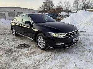Melns Volkswagen Passat 2021 Viļņa, ar dzinēja tilpumu 1.97 L un nobraukumu 61 tūkst. km par 25500 €, foto 2 vietnē AUTOMOTO.COM.LV