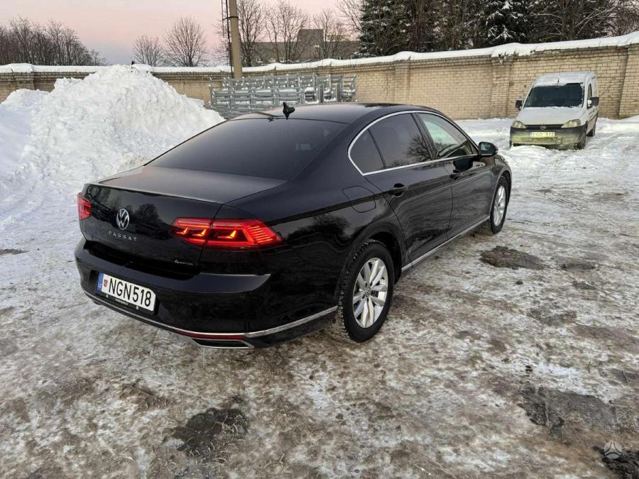 Melns Volkswagen Passat 2021 Viļņa, ar dzinēja tilpumu 1.97 L un nobraukumu 61 tūkst. km par 25500 €, foto 10 vietnē AUTOMOTO.COM.LV