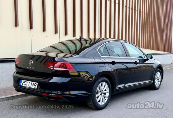 Black Volkswagen Passat 2021 in Tallinn, with an engine capacity of 1.50 L and mileage of 97 thousand km for 17990 €, photo 7 on AUTOMOTO.COM.LV