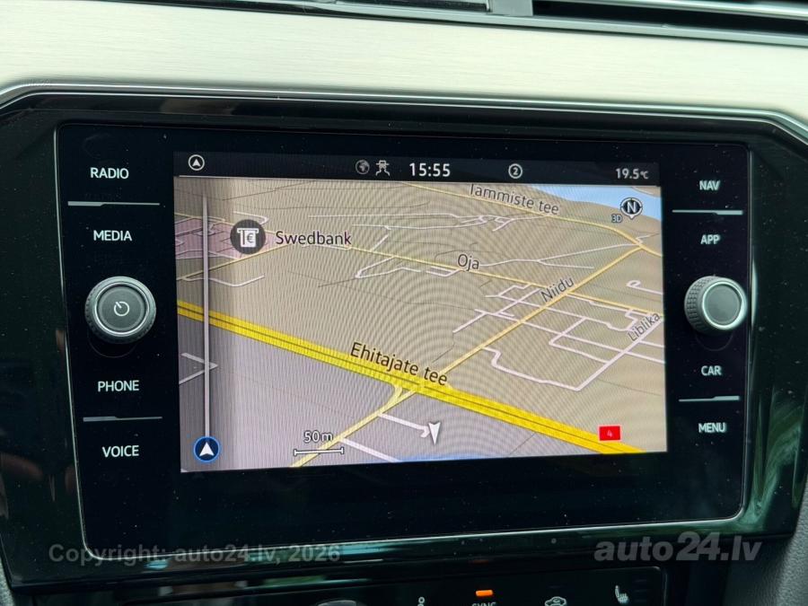 Black Volkswagen Passat 2021 in Parnu, with an engine capacity of 1.50 L and mileage of 89 thousand km for 22900 €, photo 10 on AUTOMOTO.COM.LV