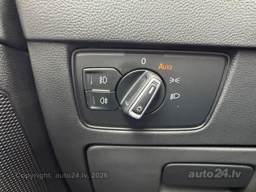 Black Volkswagen Passat 2021 in Parnu, with an engine capacity of 1.50 L and mileage of 89 thousand km for 22900 €, photo 21 on AUTOMOTO.COM.LV