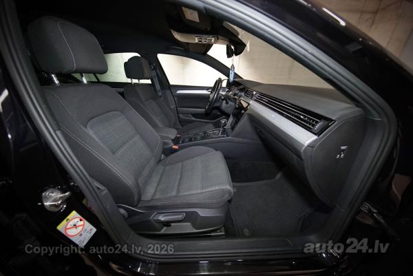 Black Volkswagen Passat 2021 in Tallinn, with an engine capacity of 1.50 L and mileage of 116 thousand km for 17490 €, photo 9 on AUTOMOTO.COM.LV