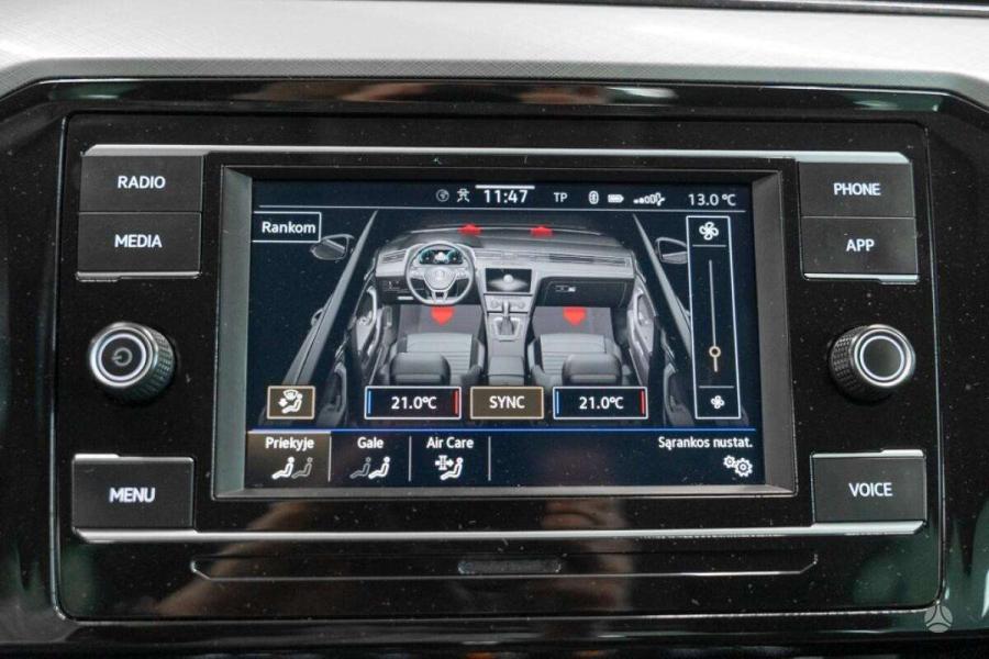 Black Volkswagen Passat 2021 in Vilnius, with an engine capacity of 1.50 L and mileage of 97 thousand km for 16600 €, photo 16 on AUTOMOTO.COM.LV