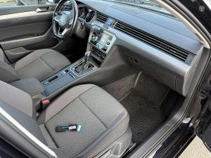 Black Volkswagen Passat 2021 in Vilnius, with an engine capacity of 1.50 L and mileage of 184 thousand km for 13499 €, photo 12 on AUTOMOTO.COM.LV