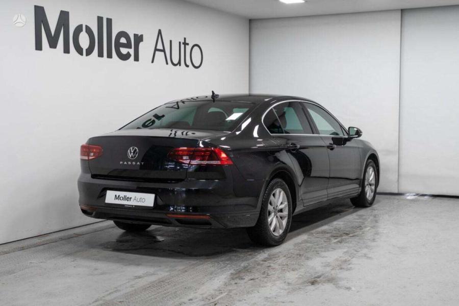 Melns Volkswagen Passat 2022 Viļņa, ar dzinēja tilpumu 1.50 L un nobraukumu 58 tūkst. km par 19900 €, foto 3 vietnē AUTOMOTO.COM.LV