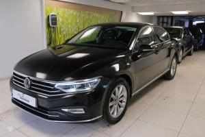Black Volkswagen Passat 2022 in Vilnius, with an engine capacity of 1.50 L and mileage of 126 thousand km for 20200 €, photo  on AUTOMOTO.COM.LV