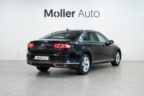 Melns Volkswagen Passat 2022 Viļņa, ar dzinēja tilpumu 2.00 L un nobraukumu 128 tūkst. km par 23500 €, foto 3 vietnē AUTOMOTO.COM.LV
