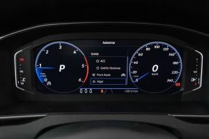 Black Volkswagen Passat 2022 in Vilnius, with an engine capacity of 2.00 L and mileage of 128 thousand km for 23500 €, photo 13 on AUTOMOTO.COM.LV