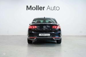 Melns Volkswagen Passat 2022 Viļņa, ar dzinēja tilpumu 2.00 L un nobraukumu 128 tūkst. km par 23500 €, foto 7 vietnē AUTOMOTO.COM.LV