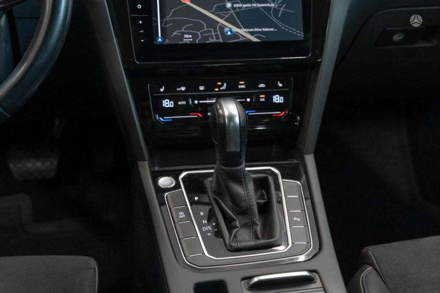 Melns Volkswagen Passat 2022 Viļņa, ar dzinēja tilpumu 2.00 L un nobraukumu 128 tūkst. km par 23500 €, foto 20 vietnē AUTOMOTO.COM.LV
