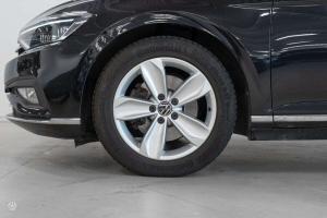 Melns Volkswagen Passat 2022 Viļņa, ar dzinēja tilpumu 2.00 L un nobraukumu 128 tūkst. km par 23500 €, foto 25 vietnē AUTOMOTO.COM.LV
