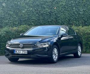 Black Volkswagen Passat 2022 in Vilnius, with an engine capacity of 1.50 L and mileage of 63 thousand km for 19900 €, photo  on AUTOMOTO.COM.LV