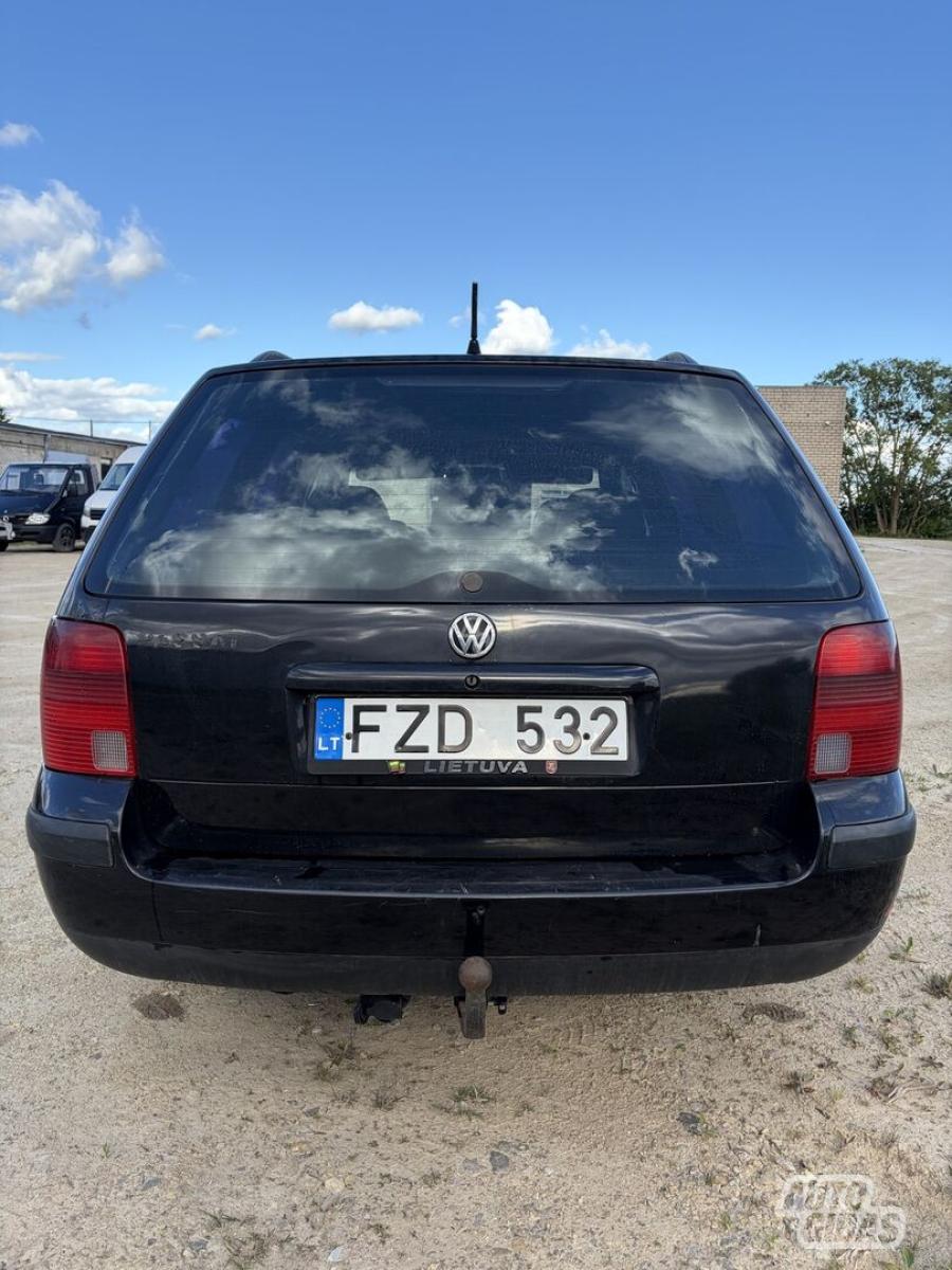 Black Volkswagen Passat 1998 in Vilnius, with an engine capacity of 1.90 L and mileage of 581 thousand km for 1200 €, photo 12 on AUTOMOTO.COM.LV