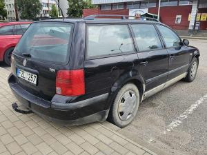 Melns Volkswagen Passat 1998 Utena, ar dzinēja tilpumu 1.90 L un nobraukumu 353 tūkst. km par 300 €, foto 5 vietnē AUTOMOTO.COM.LV