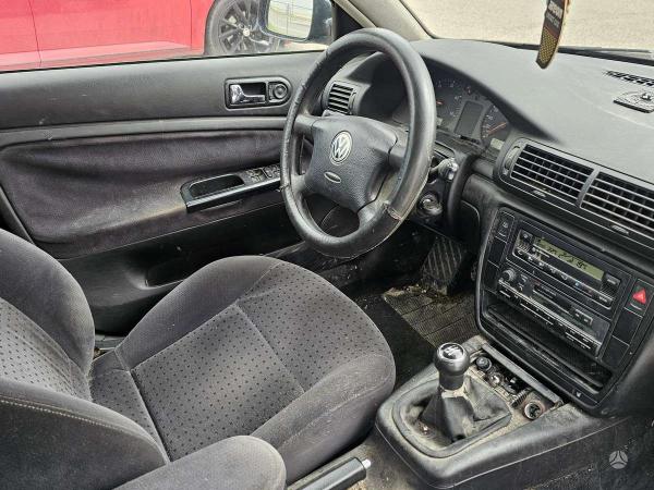 Melns Volkswagen Passat 1998 Utena, ar dzinēja tilpumu 1.90 L un nobraukumu 353 tūkst. km par 300 €, foto 7 vietnē AUTOMOTO.COM.LV