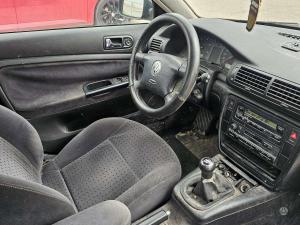 Melns Volkswagen Passat 1998 Utena, ar dzinēja tilpumu 1.90 L un nobraukumu 353 tūkst. km par 300 €, foto 8 vietnē AUTOMOTO.COM.LV