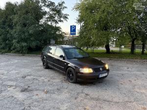 Черный Фольксваген Пассат 1998 в Шальчининкай, объемом двигателя 1.90 л и пробегом 400 тыс. км за 1000 €, фото  на AUTOMOTO.COM.LV