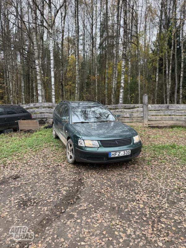 Черный Фольксваген Пассат 1998 в Шальчининкай, объемом двигателя 1.90 л и пробегом 400 тыс. км за 1000 €, фото 7 на AUTOMOTO.COM.LV