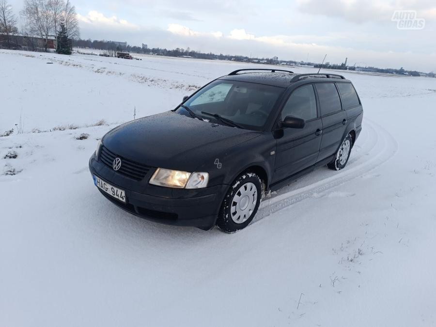 Melns Volkswagen Passat 2000 Marijampole, ar dzinēja tilpumu 1.90 L un nobraukumu 419 tūkst. km par 1150 €, foto 1 vietnē AUTOMOTO.COM.LV