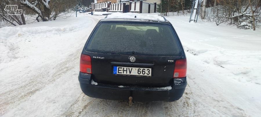 Black Volkswagen Passat 2000 in Vilnius, with an engine capacity of 1.90 L and mileage of 350 thousand km for 1190 €, photo 6 on AUTOMOTO.COM.LV